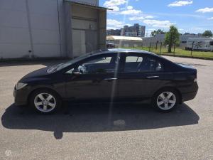 Melns Honda Civic 2007 Viļņa, ar dzinēja tilpumu 1.80 L un nobraukumu 210 tūkst. km par 2100 €, foto 13 vietnē AUTOMOTO.COM.LV