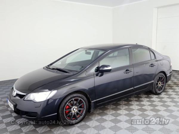 Melns Honda Civic 2008 Tallina, ar dzinēja tilpumu 1.80 L un nobraukumu 308 tūkst. km par 1099 €, foto 2 vietnē AUTOMOTO.COM.LV