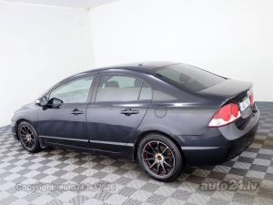 Melns Honda Civic 2008 Tallina, ar dzinēja tilpumu 1.80 L un nobraukumu 308 tūkst. km par 1099 €, foto 4 vietnē AUTOMOTO.COM.LV