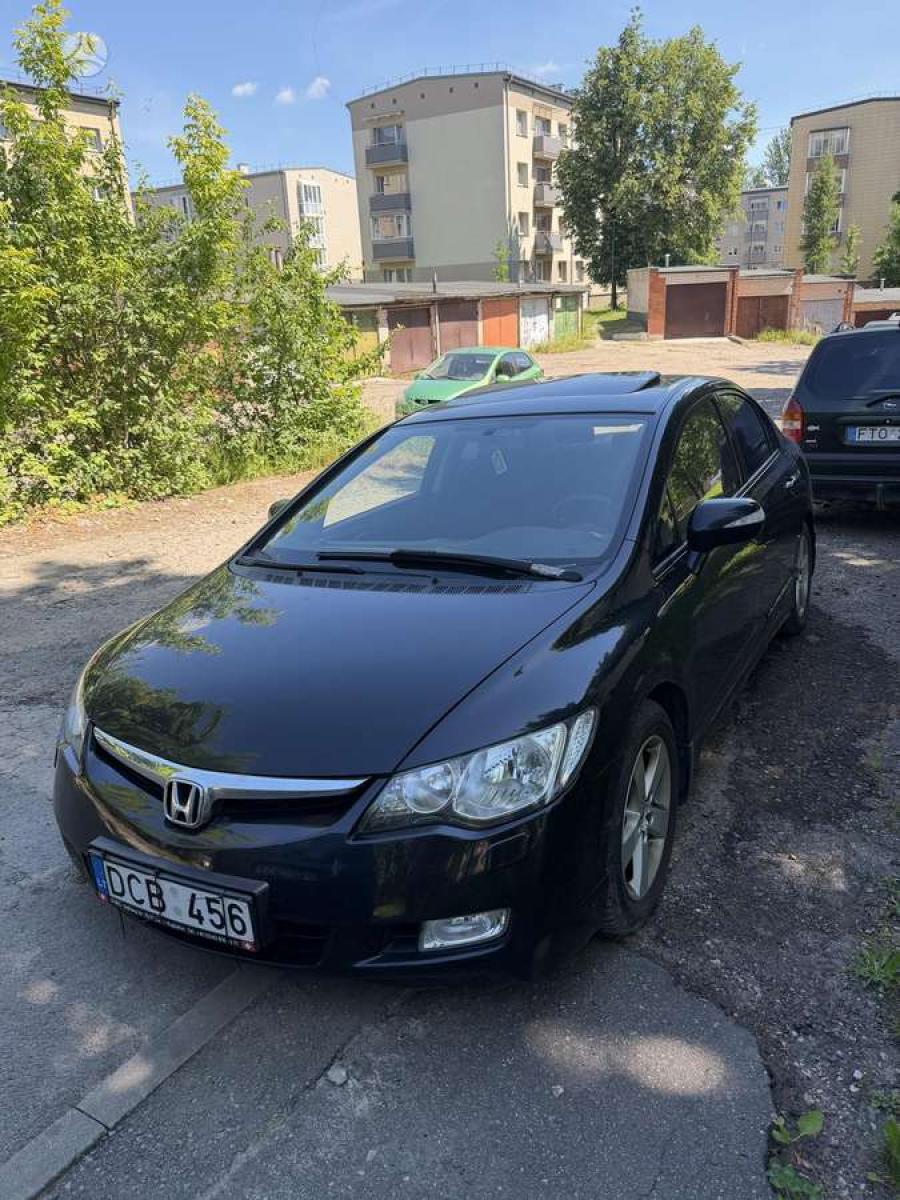 Melns Honda Civic 2008 Kauņa, ar dzinēja tilpumu 1.80 L un nobraukumu 245 tūkst. km par 999 €, foto 4 vietnē AUTOMOTO.COM.LV