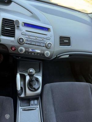 Melns Honda Civic 2008 Kauņa, ar dzinēja tilpumu 1.80 L un nobraukumu 245 tūkst. km par 999 €, foto 12 vietnē AUTOMOTO.COM.LV
