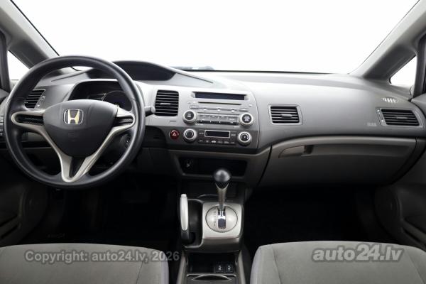 Melns Honda Civic 2008 Tallina, ar dzinēja tilpumu 1.80 L un nobraukumu 212 tūkst. km par 2499 €, foto 5 vietnē AUTOMOTO.COM.LV