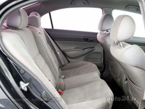 Melns Honda Civic 2008 Tallina, ar dzinēja tilpumu 1.80 L un nobraukumu 212 tūkst. km par 2499 €, foto 8 vietnē AUTOMOTO.COM.LV