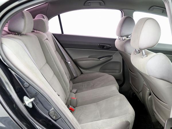 Melns Honda Civic 2008 Tallina, ar dzinēja tilpumu 1.80 L un nobraukumu 212 tūkst. km par 2499 €, foto 7 vietnē AUTOMOTO.COM.LV
