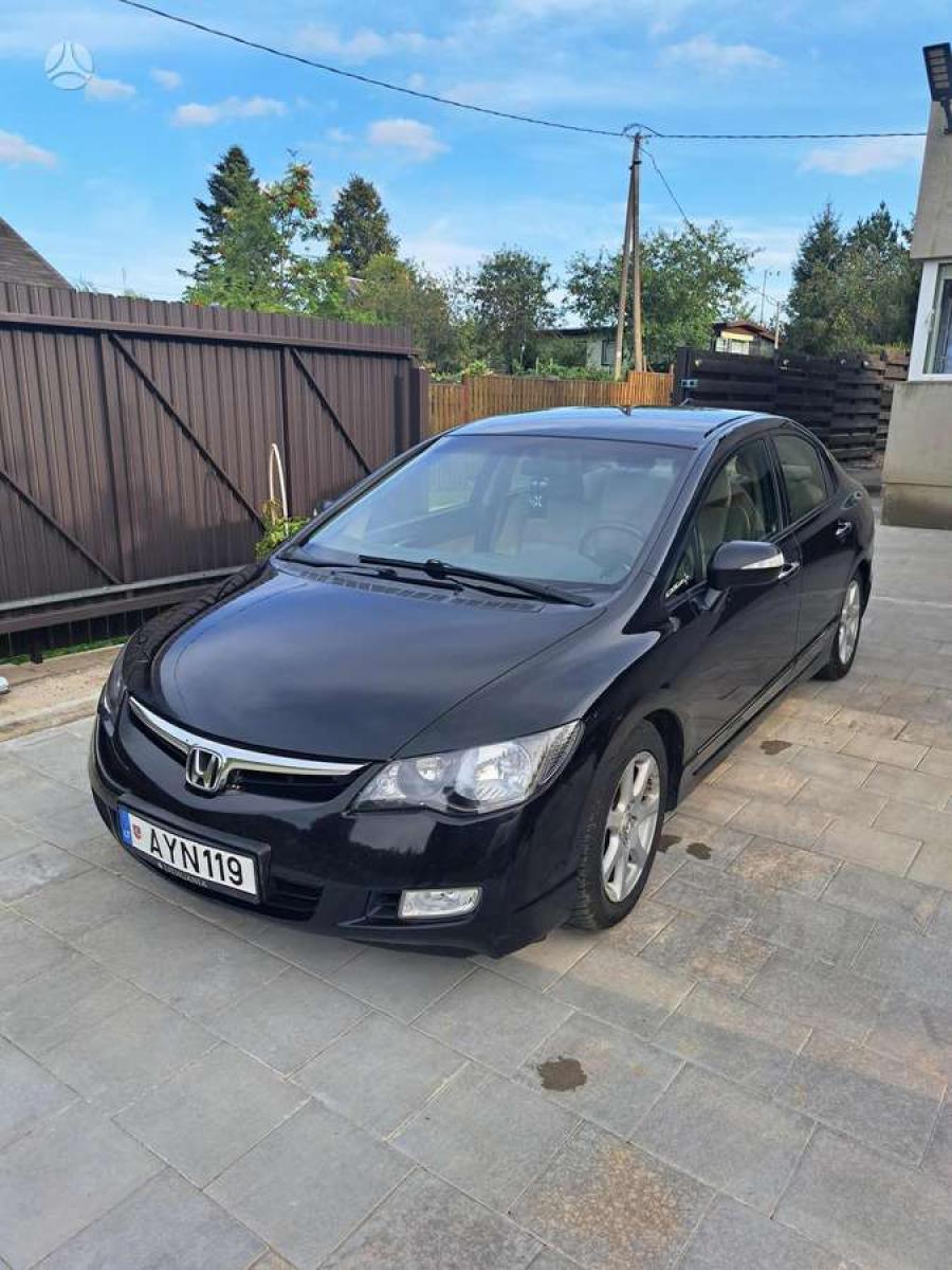 Melns Honda Civic 2008 Panevēža, ar dzinēja tilpumu 1.34 L un nobraukumu 261 tūkst. km par 2200 €, foto 1 vietnē AUTOMOTO.COM.LV