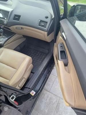 Melns Honda Civic 2008 Panevēža, ar dzinēja tilpumu 1.34 L un nobraukumu 261 tūkst. km par 2200 €, foto 9 vietnē AUTOMOTO.COM.LV