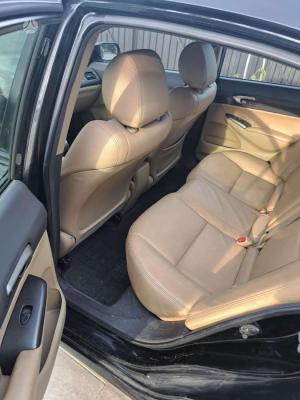 Melns Honda Civic 2008 Panevēža, ar dzinēja tilpumu 1.34 L un nobraukumu 261 tūkst. km par 2200 €, foto 13 vietnē AUTOMOTO.COM.LV