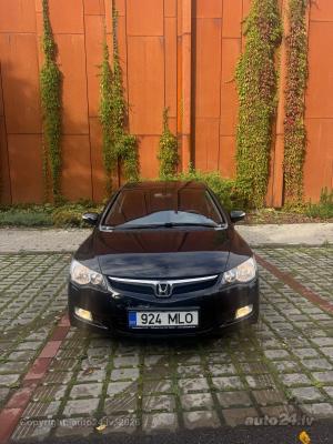 Melns Honda Civic 2008 Tallina, ar dzinēja tilpumu 1.80 L un nobraukumu 274 tūkst. km par 1998 €, foto 4 vietnē AUTOMOTO.COM.LV