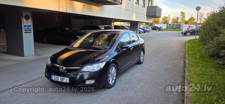 Melns Honda Civic 2008 Tallina, ar dzinēja tilpumu 1.30 L un nobraukumu 215 tūkst. km par 2389 €, foto 1 vietnē AUTOMOTO.COM.LV