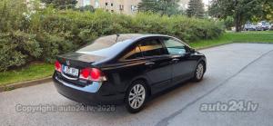 Melns Honda Civic 2008 Tallina, ar dzinēja tilpumu 1.30 L un nobraukumu 215 tūkst. km par 2389 €, foto 8 vietnē AUTOMOTO.COM.LV
