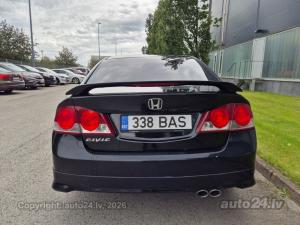 Черный Хонда Цивик 2008 в Таллин, объемом двигателя 1.80 л и пробегом 180 тыс. км за 3499 €, фото 6 на AUTOMOTO.COM.LV