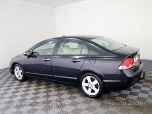 Melns Honda Civic 2009 Tallina, ar dzinēja tilpumu 1.80 L un nobraukumu 111 tūkst. km par 3499 €, foto 5 vietnē AUTOMOTO.COM.LV