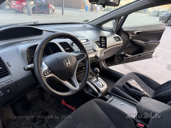 Melns Honda Civic 2009 Tallina, ar dzinēja tilpumu 1.30 L un nobraukumu 222 tūkst. km par 3500 €, foto 1 vietnē AUTOMOTO.COM.LV