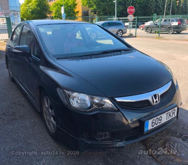 Melns Honda Civic 2009 Tallina, ar dzinēja tilpumu 1.30 L un nobraukumu 301 tūkst. km par 1299 €, foto 1 vietnē AUTOMOTO.COM.LV