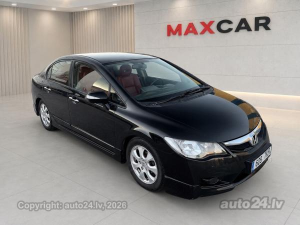 Melns Honda Civic 2009 Tallina, ar dzinēja tilpumu 1.30 L un nobraukumu 301 tūkst. km par 3499 €, foto 1 vietnē AUTOMOTO.COM.LV