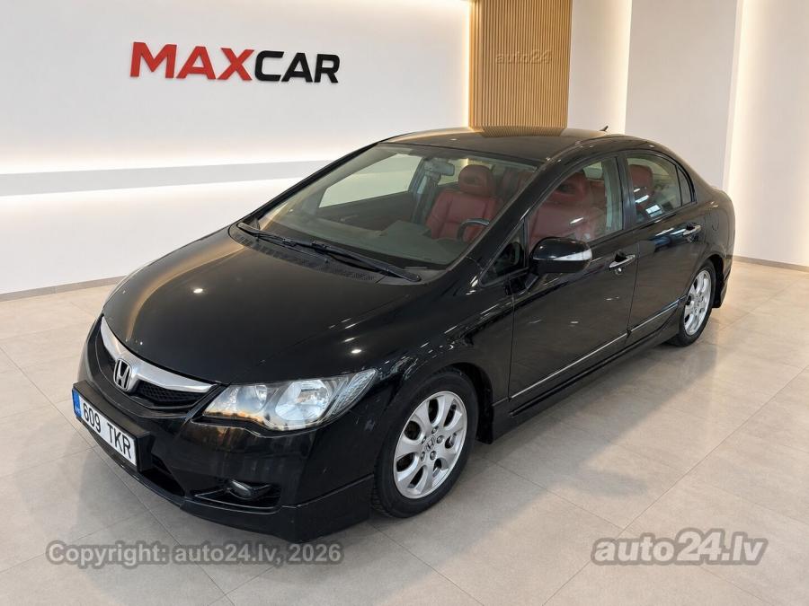 Melns Honda Civic 2009 Tallina, ar dzinēja tilpumu 1.30 L un nobraukumu 301 tūkst. km par 3499 €, foto 4 vietnē AUTOMOTO.COM.LV