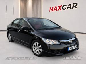 Melns Honda Civic 2009 Tallina, ar dzinēja tilpumu 1.30 L un nobraukumu 301 tūkst. km par 3499 €, foto 5 vietnē AUTOMOTO.COM.LV