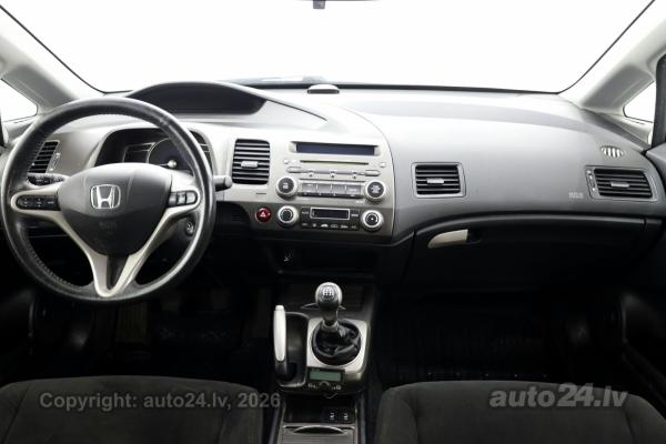 Melns Honda Civic 2009 Tallina, ar dzinēja tilpumu 1.80 L un nobraukumu 245 tūkst. km par 1999 €, foto 5 vietnē AUTOMOTO.COM.LV