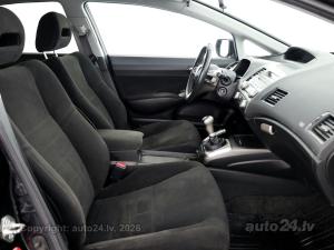 Черный Хонда Цивик 2009 в Таллин, объемом двигателя 1.80 л и пробегом 245 тыс. км за 1999 €, фото 7 на AUTOMOTO.COM.LV