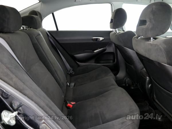 Melns Honda Civic 2009 Tallina, ar dzinēja tilpumu 1.80 L un nobraukumu 245 tūkst. km par 1999 €, foto 7 vietnē AUTOMOTO.COM.LV
