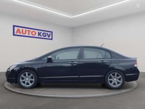 Black Honda Civic 2009 in Klaipeda, with an engine capacity of 1.30 L and mileage of 264 thousand km for 3999 €, photo 3 on AUTOMOTO.COM.LV