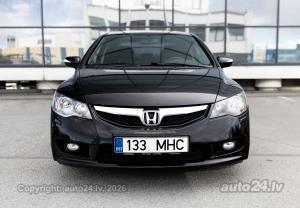 Melns Honda Civic 2011 Tallina, ar dzinēja tilpumu 1.80 L un nobraukumu 214 tūkst. km par 3499 €, foto 3 vietnē AUTOMOTO.COM.LV
