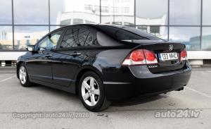 Melns Honda Civic 2011 Tallina, ar dzinēja tilpumu 1.80 L un nobraukumu 214 tūkst. km par 3499 €, foto 7 vietnē AUTOMOTO.COM.LV