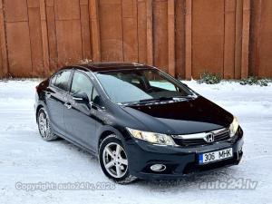 Melns Honda Civic 2012 Tallina, ar dzinēja tilpumu 1.80 L un nobraukumu 180 tūkst. km par 5800 €, foto  vietnē AUTOMOTO.COM.LV