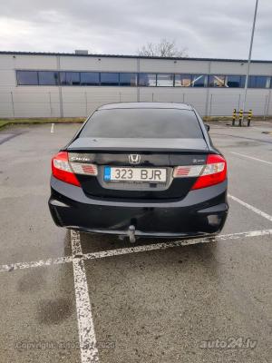 Black Honda Civic 2013 in Keila, with an engine capacity of 1.80 L and mileage of 190 thousand km for 7990 €, photo 6 on AUTOMOTO.COM.LV