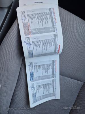 Melns Honda Civic 2013 Tallina, ar dzinēja tilpumu 1.80 L un nobraukumu 155 tūkst. km par 7300 €, foto 21 vietnē AUTOMOTO.COM.LV