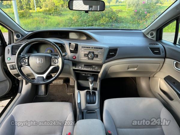 Хонда Цивик 2013 в Тарту на AUTOMOTO.COM.LV Черный Хонда Цивик 2013 в Тарту, объемом двигателя 1.80 л и пробегом 205 тыс. км за 6200 €, фото 9 на AUTOMOTO.COM.LV