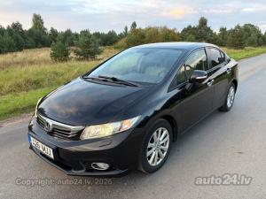 Black Honda Civic 2014 in Tallinn, with an engine capacity of 1.80 L and mileage of 246 thousand km for 6400 €, photo  on AUTOMOTO.COM.LV