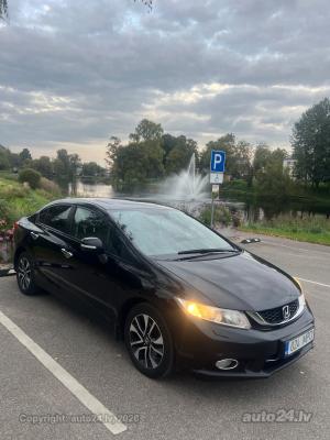 Melns Honda Civic 2015 Tallina, ar dzinēja tilpumu 1.80 L un nobraukumu 251 tūkst. km par 6600 €, foto 4 vietnē AUTOMOTO.COM.LV