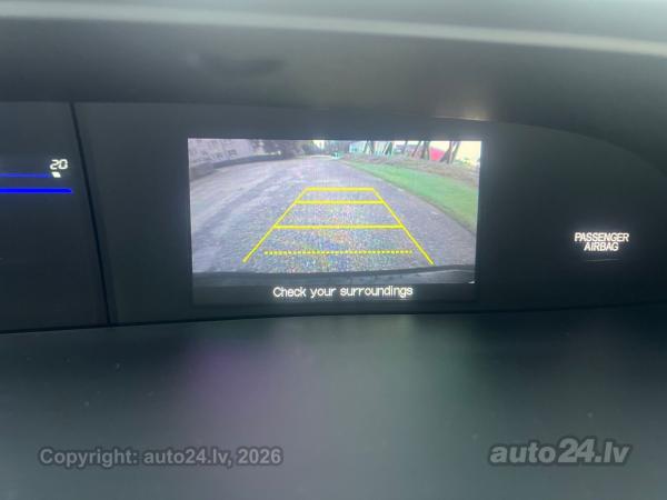 Black Honda Civic 2015 in Tallinn, with an engine capacity of 1.80 L and mileage of 251 thousand km for 6600 €, photo 9 on AUTOMOTO.COM.LV