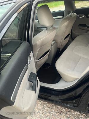 Melns Honda Civic 2015 Tallina, ar dzinēja tilpumu 1.80 L un nobraukumu 251 tūkst. km par 6600 €, foto 12 vietnē AUTOMOTO.COM.LV