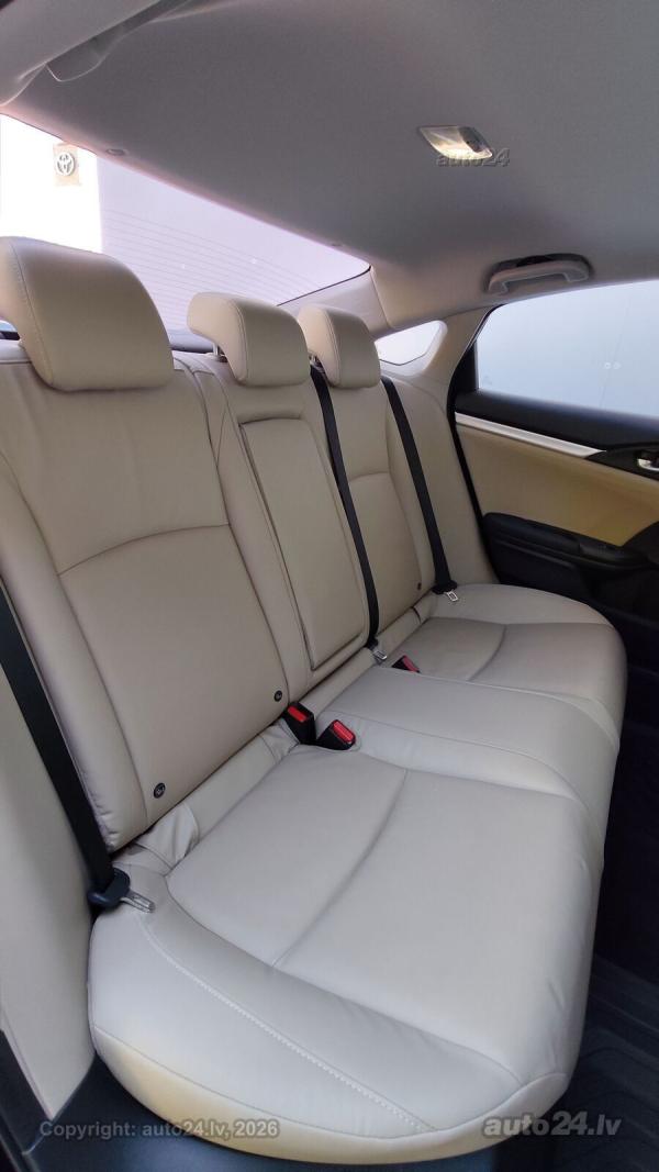 Melns Honda Civic 2018 Tallina, ar dzinēja tilpumu 1.50 L un nobraukumu 133 tūkst. km par 15995 €, foto 7 vietnē AUTOMOTO.COM.LV