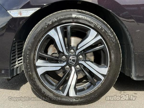 Honda Civic 2018 Tallina vietnē Melns Honda Civic 2018 Tallina, ar dzinēja tilpumu 1.50 L un nobraukumu 110 tūkst. km par 14995 €, foto 5 vietnē AUTOMOTO.COM.LV