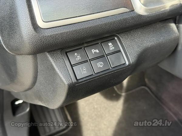 Honda Civic 2018 Tallina vietnē Melns Honda Civic 2018 Tallina, ar dzinēja tilpumu 1.50 L un nobraukumu 110 tūkst. km par 14995 €, foto 11 vietnē AUTOMOTO.COM.LV