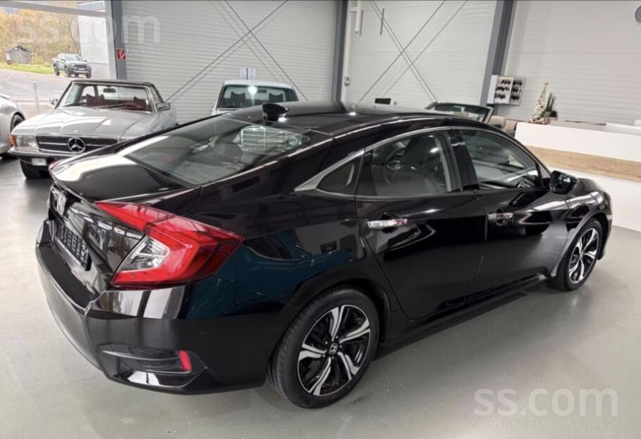 Melns Honda Civic 2019 Rīga, ar dzinēja tilpumu 1.60 L un nobraukumu 91 tūkst. km par 14111 €, foto 4 vietnē AUTOMOTO.COM.LV