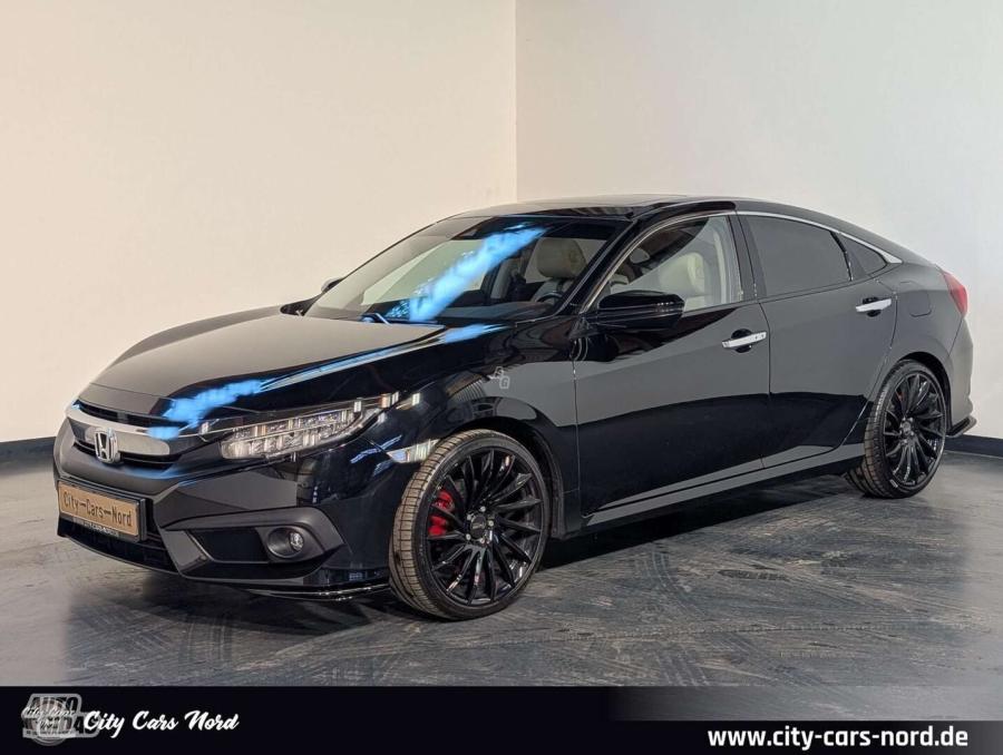 Black Honda Civic 2019 in Kaunas, with an engine capacity of 1.50 L and mileage of 52 thousand km for 22399 €, photo 1 on AUTOMOTO.COM.LV