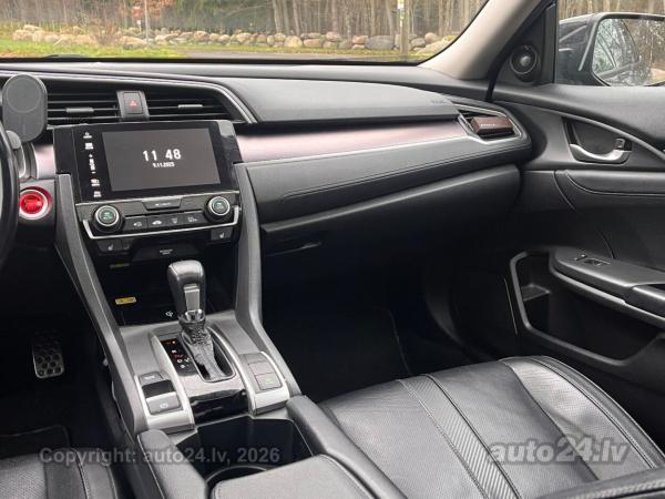 Melns Honda Civic 2019 Tallina, ar dzinēja tilpumu 1.50 L un nobraukumu 145 tūkst. km par 16500 €, foto 9 vietnē AUTOMOTO.COM.LV