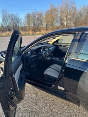 Black Honda Civic 2019 in Tallinn, with an engine capacity of 1.50 L and mileage of 64 thousand km for 19500 €, photo 7 on AUTOMOTO.COM.LV