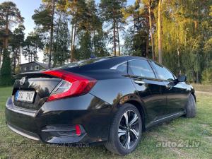 Black Honda Civic 2019 in Tartu, with an engine capacity of 1.50 L and mileage of 215 thousand km for 12900 €, photo 5 on AUTOMOTO.COM.LV