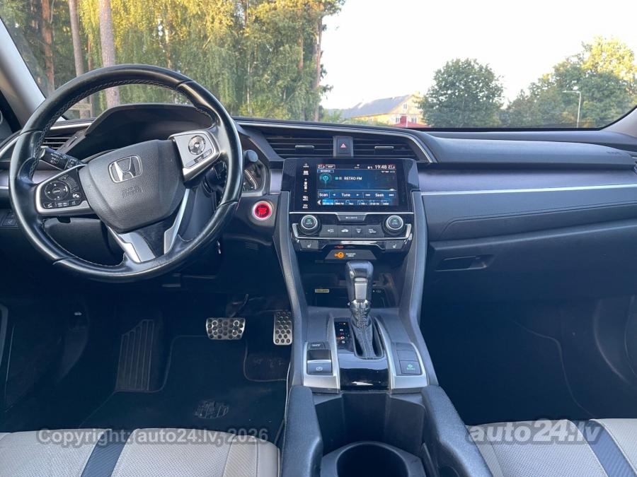 Black Honda Civic 2019 in Tartu, with an engine capacity of 1.50 L and mileage of 215 thousand km for 12900 €, photo 9 on AUTOMOTO.COM.LV