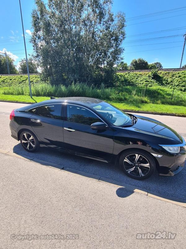 Melns Honda Civic 2019 Tallina, ar dzinēja tilpumu 1.50 L un nobraukumu 76 tūkst. km par 14999 €, foto 1 vietnē AUTOMOTO.COM.LV