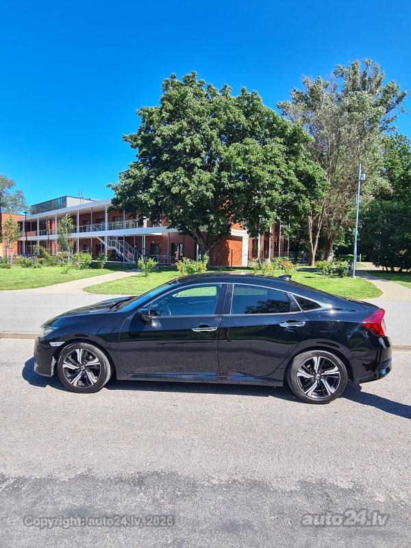 Melns Honda Civic 2019 Tallina, ar dzinēja tilpumu 1.50 L un nobraukumu 76 tūkst. km par 14999 €, foto 3 vietnē AUTOMOTO.COM.LV