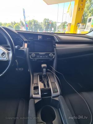 Melns Honda Civic 2019 Tallina, ar dzinēja tilpumu 1.50 L un nobraukumu 76 tūkst. km par 14999 €, foto 11 vietnē AUTOMOTO.COM.LV