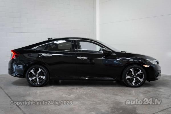 Black Honda Civic 2019 in Tallinn, with an engine capacity of 1.50 L and mileage of 76 thousand km for 13990 €, photo 11 on AUTOMOTO.COM.LV