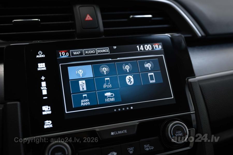Black Honda Civic 2019 in Tallinn, with an engine capacity of 1.50 L and mileage of 76 thousand km for 13990 €, photo 25 on AUTOMOTO.COM.LV