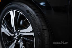 Black Honda Civic 2019 in Tallinn, with an engine capacity of 1.50 L and mileage of 76 thousand km for 13990 €, photo 29 on AUTOMOTO.COM.LV